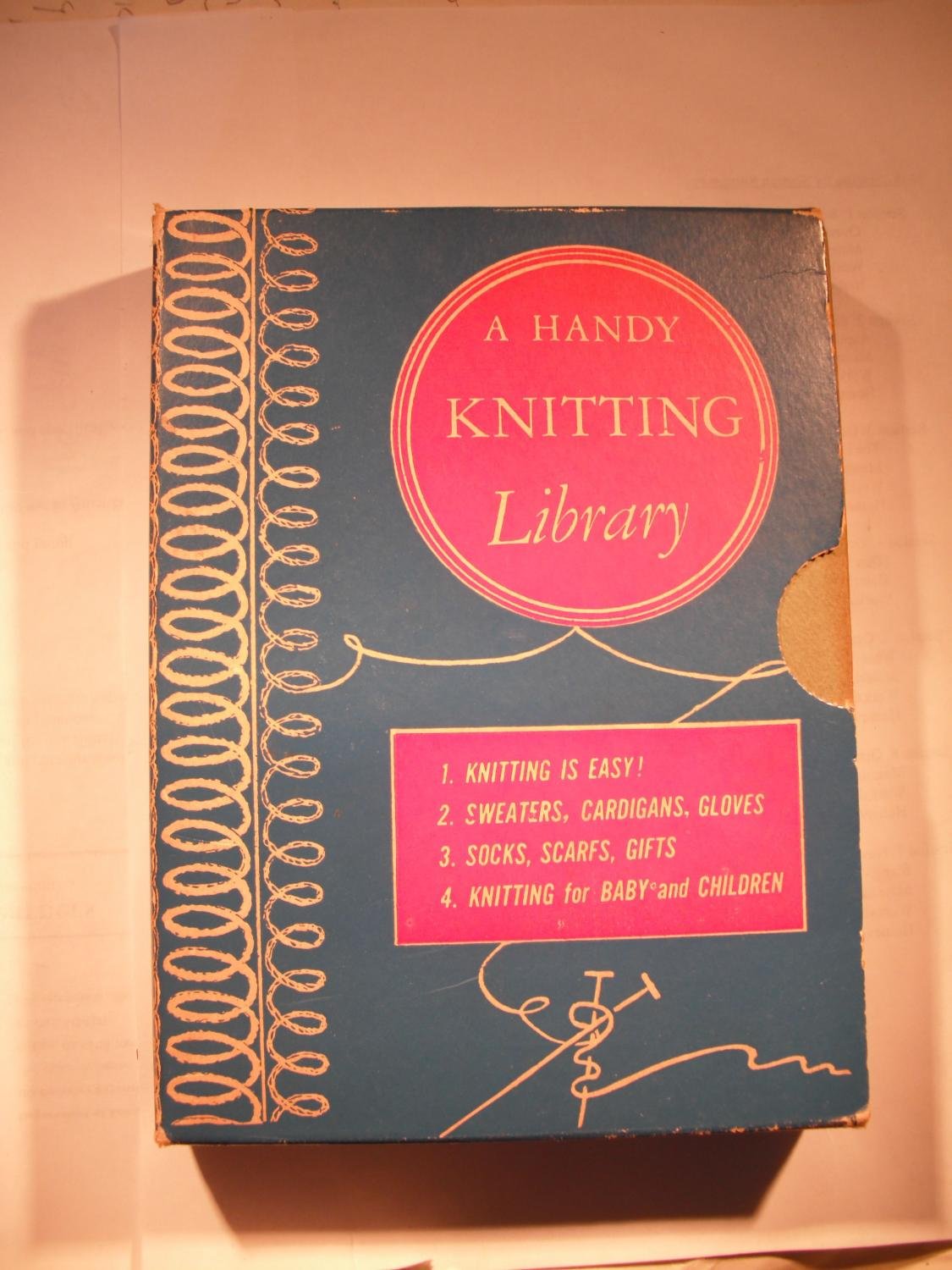 A Handy Knitting Library (four books in slipcase): Marti: Amazon.com: Books
