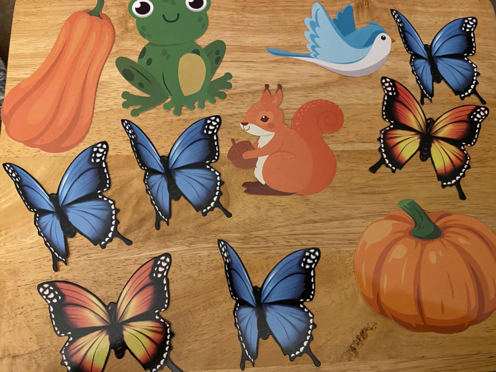 Haooryx 198Pcs Seasonal Tree Classroom Decoration Cutouts Set Colorful ...