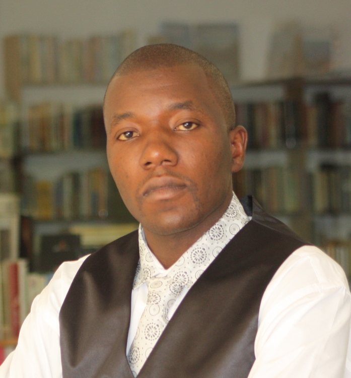 Amazon.in: Mr. Emmanuel M Fungulo: books, biography, latest update