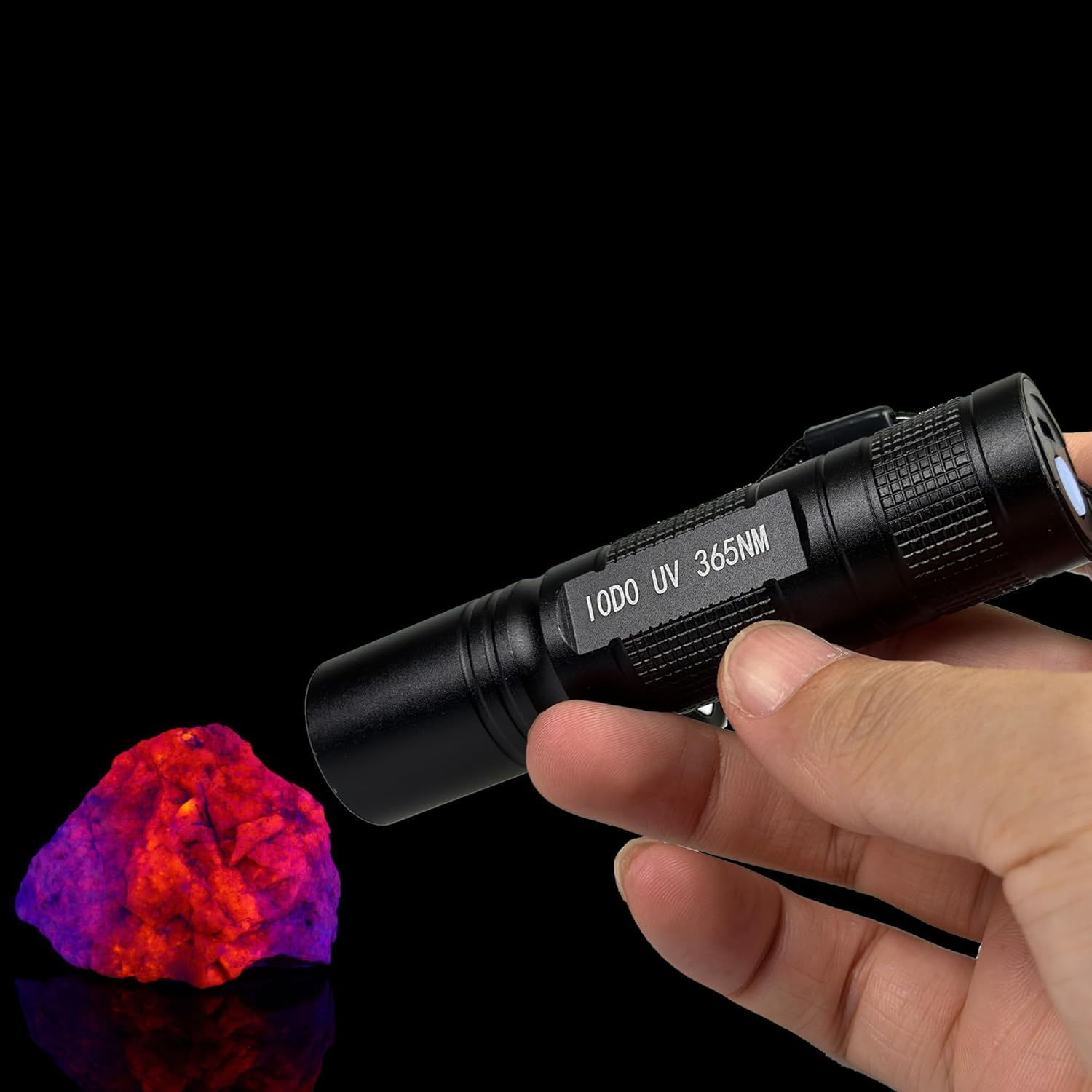 Amazon.com: I0DO Uv Flashlight for Rocks and Minerals,Crystals Stones ...
