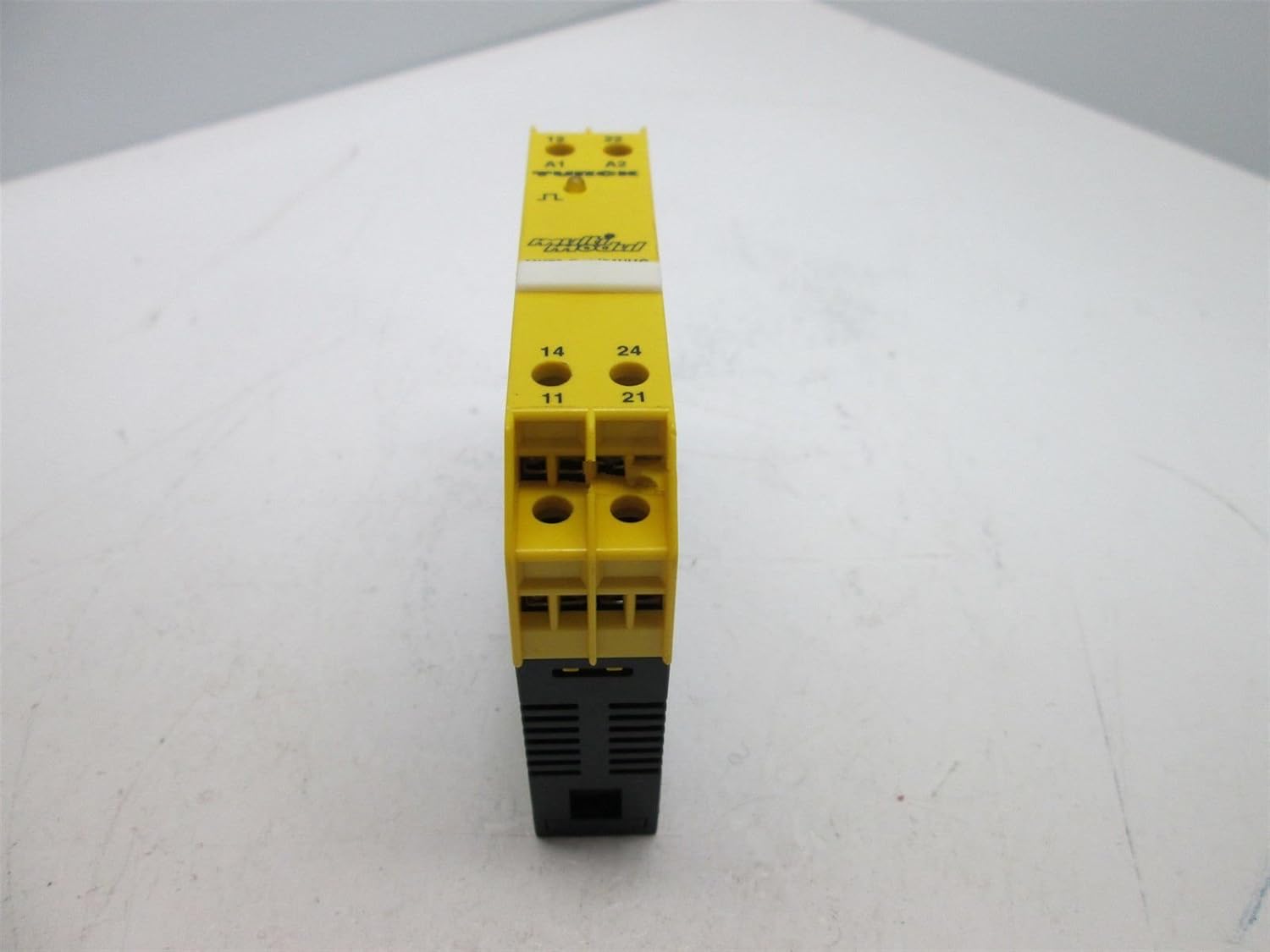 TURCK Multi Modul Relay Couplers MK73-R12/24VUC DIN Rail Mount 24VDC ...