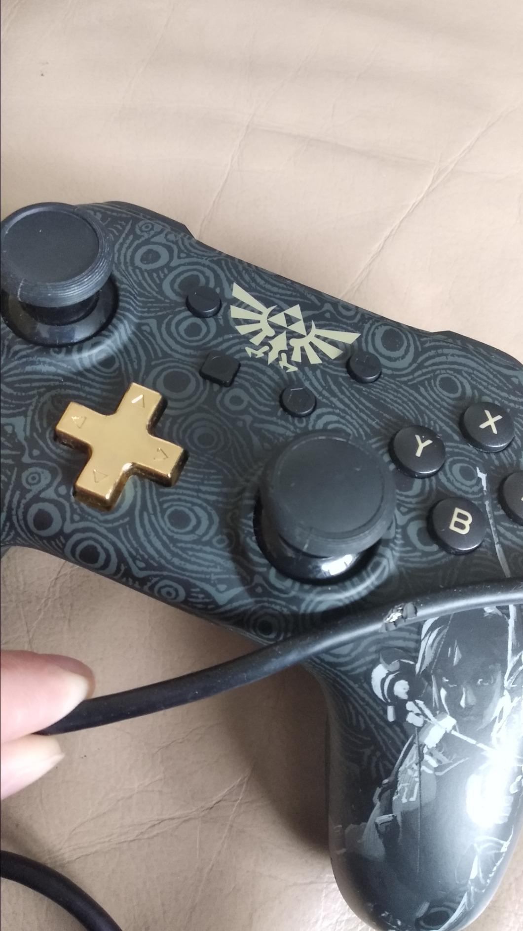 Nintendo Switch Wired Controller Plus - Zelda: Breath of the Wild ...