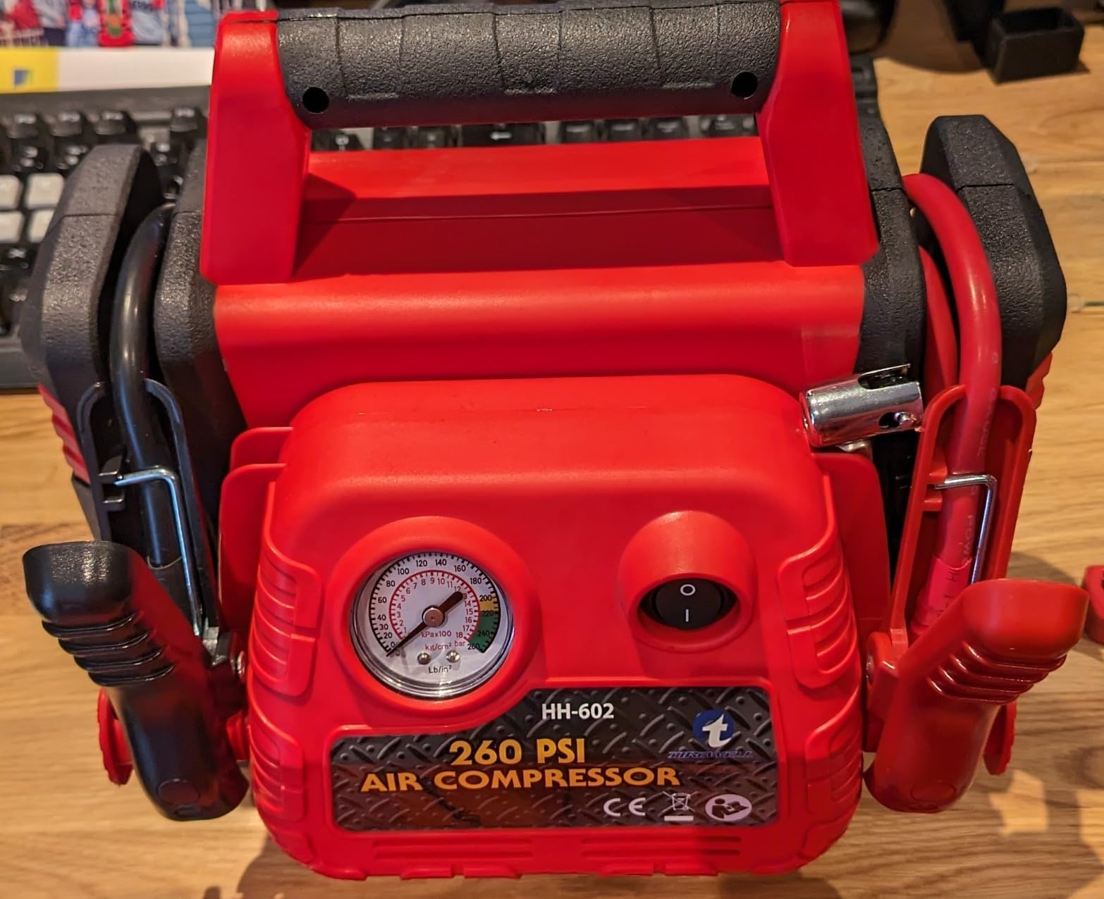 Car Jump Starter Power Pack with Air Compressor, 900A 12V UltraSafe ...