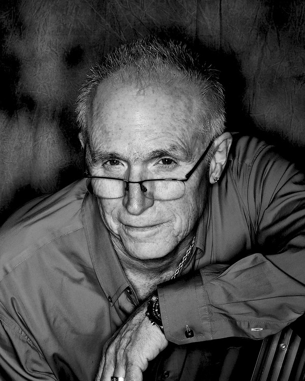 Amazon.com: Warren Paul Harris: books, biography, latest update