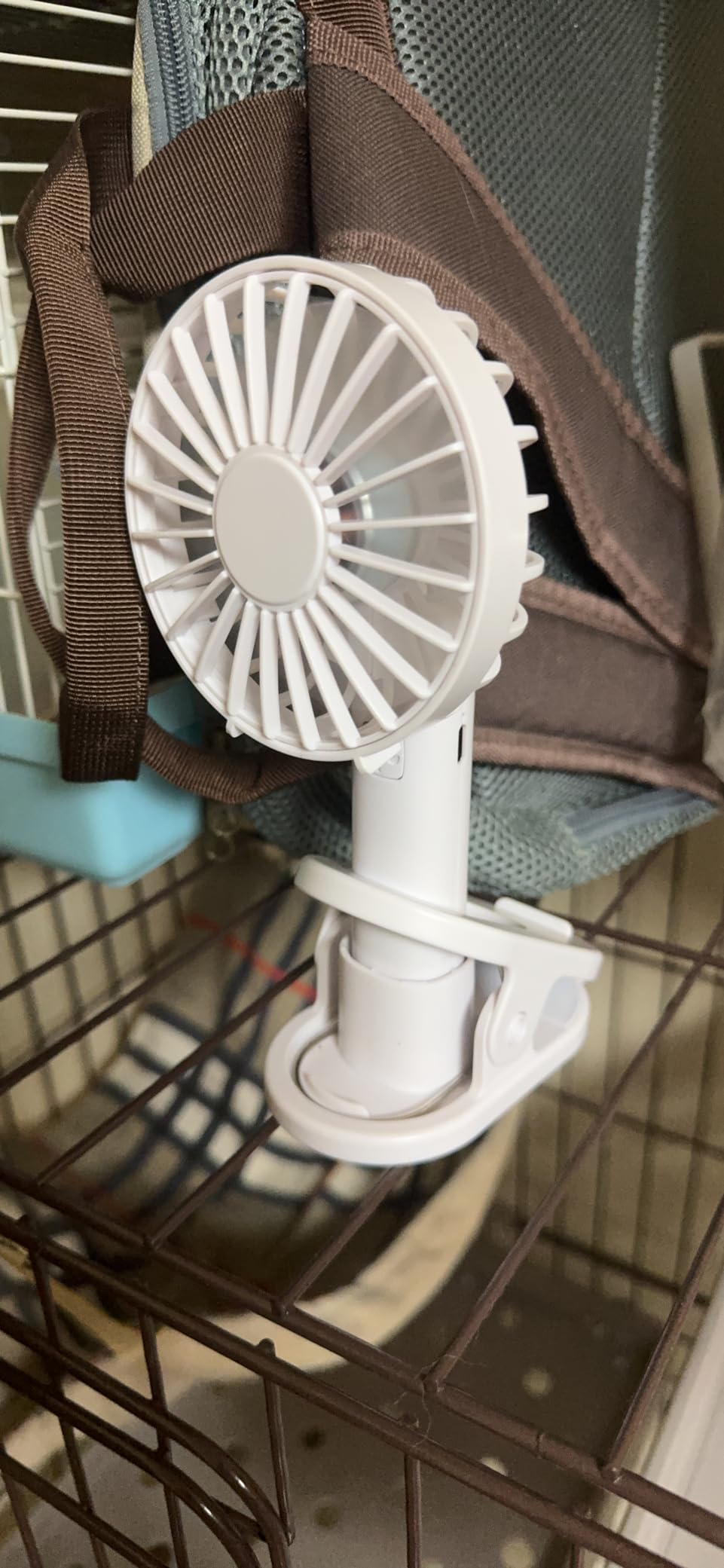 Amazon | 携帯扇風機 手持ち扇風機【2024新登場!コスパ最強・5in1機能搭載・8000mAhバッテリー・最大35時間動作】IM-Doiryハンディファン充電式 USB扇風機 3段階 ...