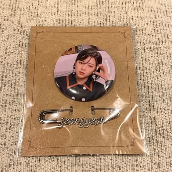 Amazon.co.jp: TWICE CLASSIC John Yon Can Badge : Toys & Games