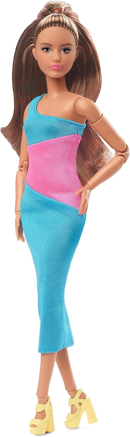 Amazon.es: Barbie Signature Looks Vestido Largo Muñeca articulada con ...