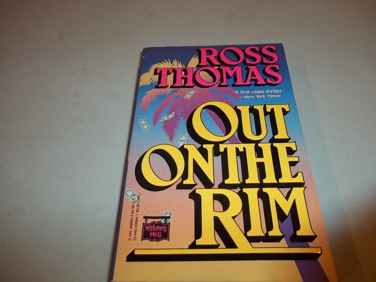 Out on the Rim: Thomas, Ross: 9780445406933: Amazon.com: Books