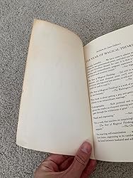 The Year of Magical Thinking: Didion, Joan: 9781400043149: Amazon.com ...