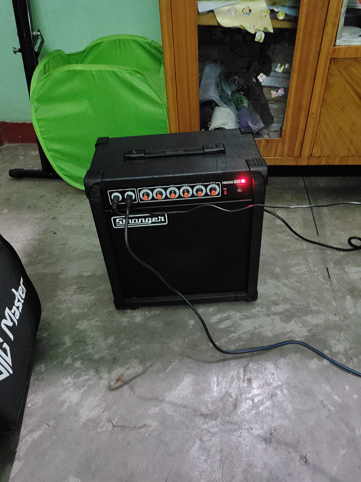 STRANGER NS30E GUITAR/KEYBOARD AMPLIFIER WITH ECHO EFFECT : Amazon.in ...