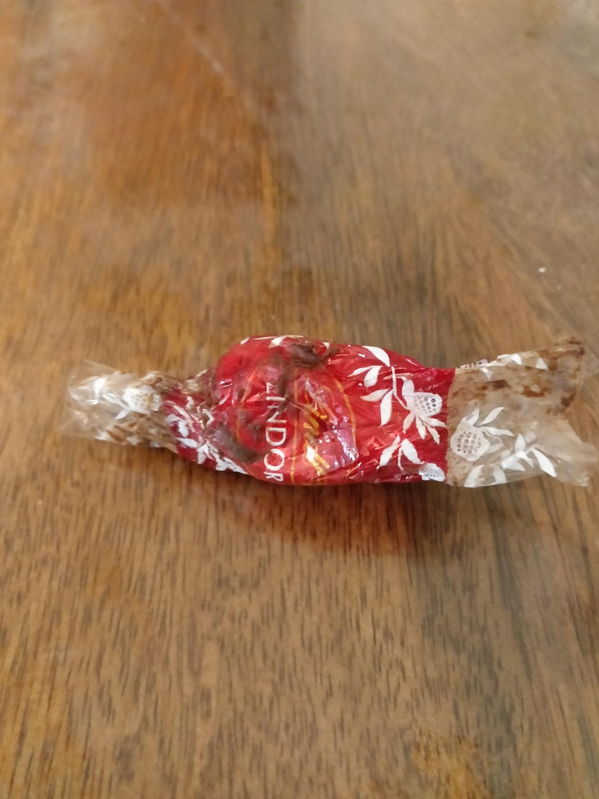 Lindt Lindor Assorted Chocolates Box - 137G - Pack Of 2 & Get Two Trio ...