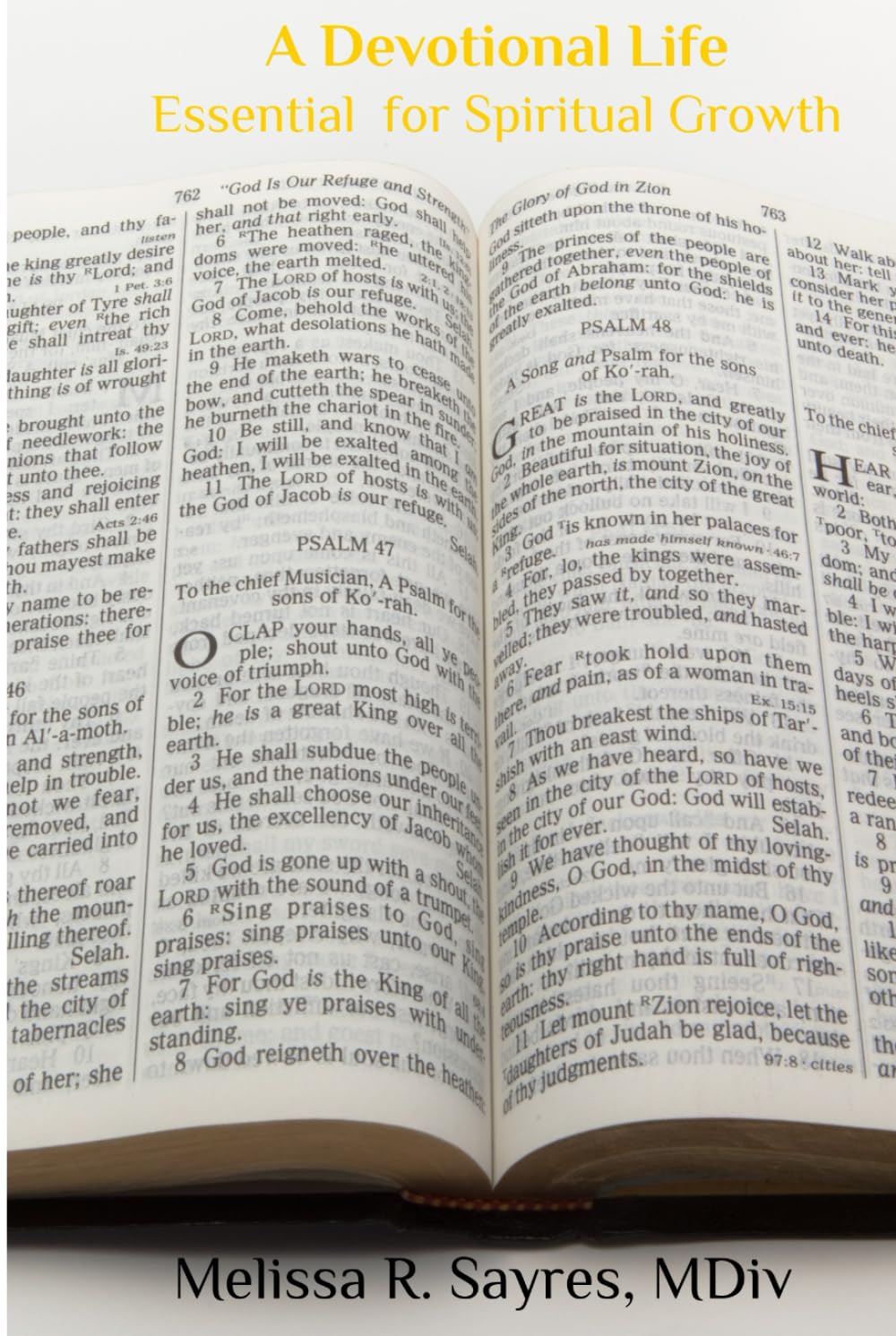 Amazon.com: A Devotional Life: Essential for Spiritual Growth ...