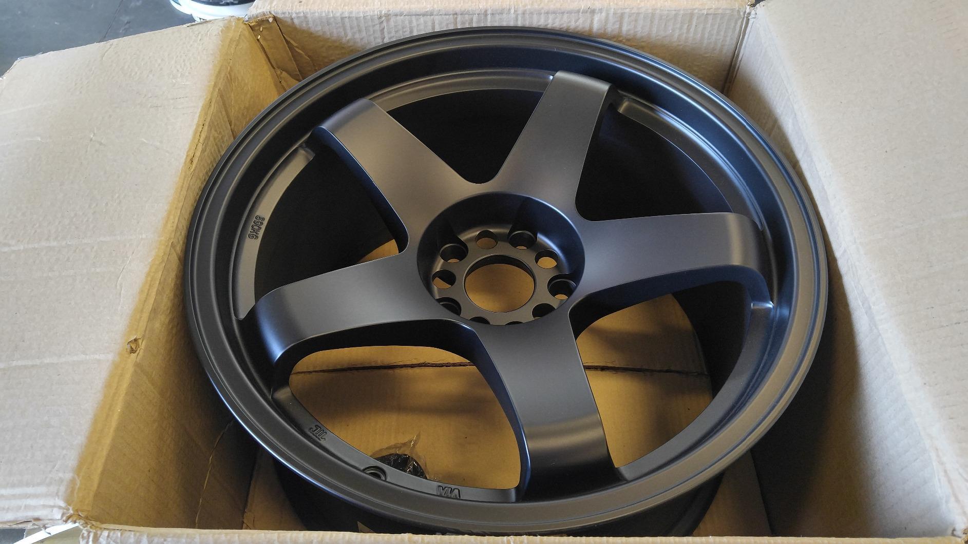 Amazon.com: 4 PCS ROTA P45 R 18X9.5 PCD: 5X114.3 OFFSET:30 HB:73 ...