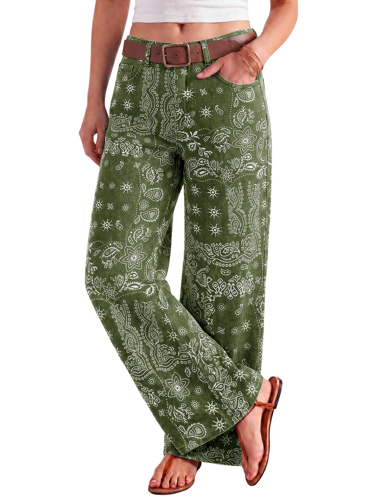 7 Best Baggy Jeans With A Design On The Back Pocket | Beyond The