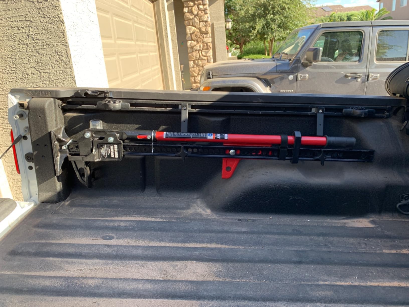 Amazon.com: 2 PCS High Lift Jack Mount Brackets for Truck Bed Deck Rail ...