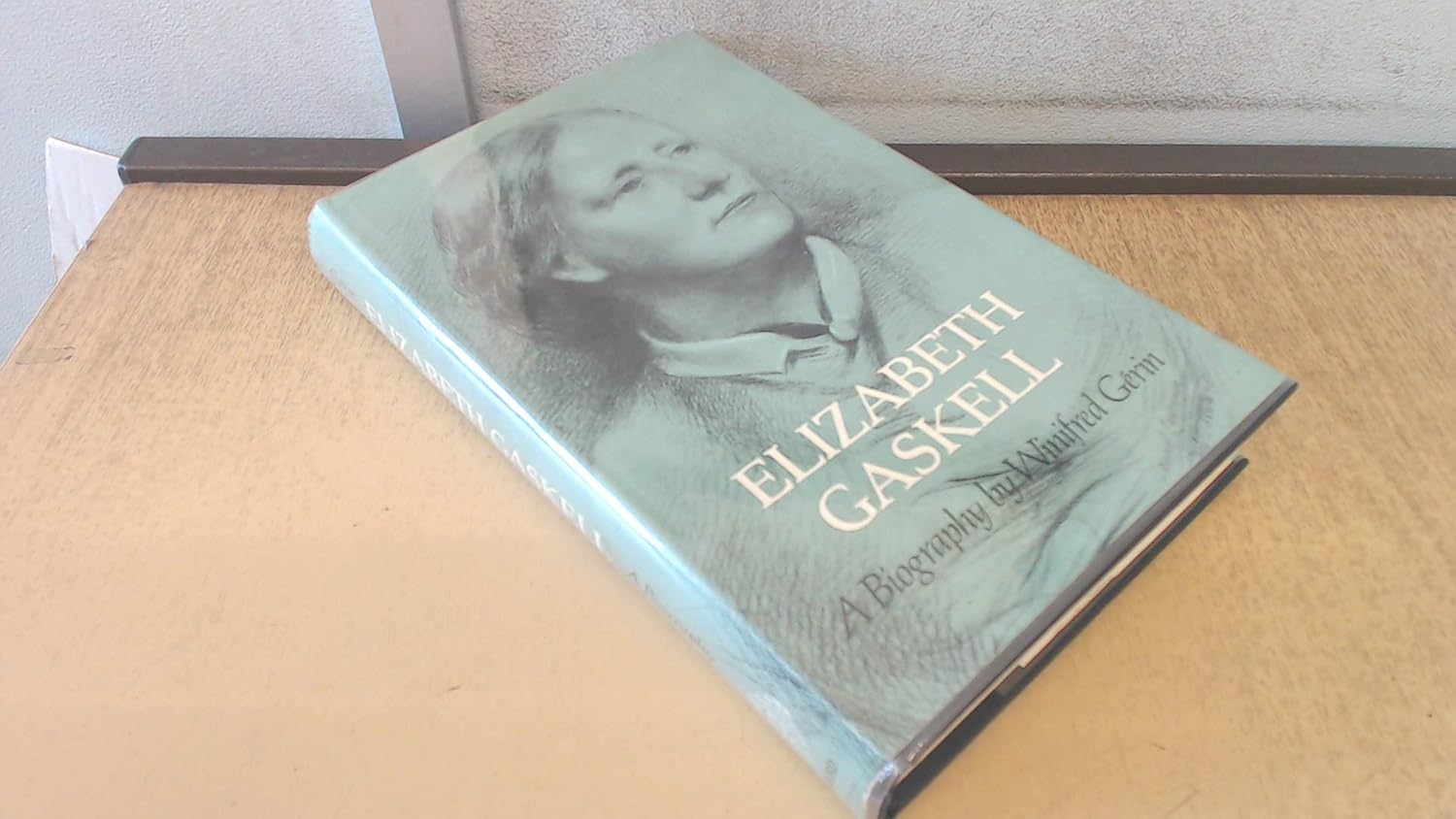 Elizabeth Gaskell: A Biography: Amazon.co.uk: Gerin, Winifred ...