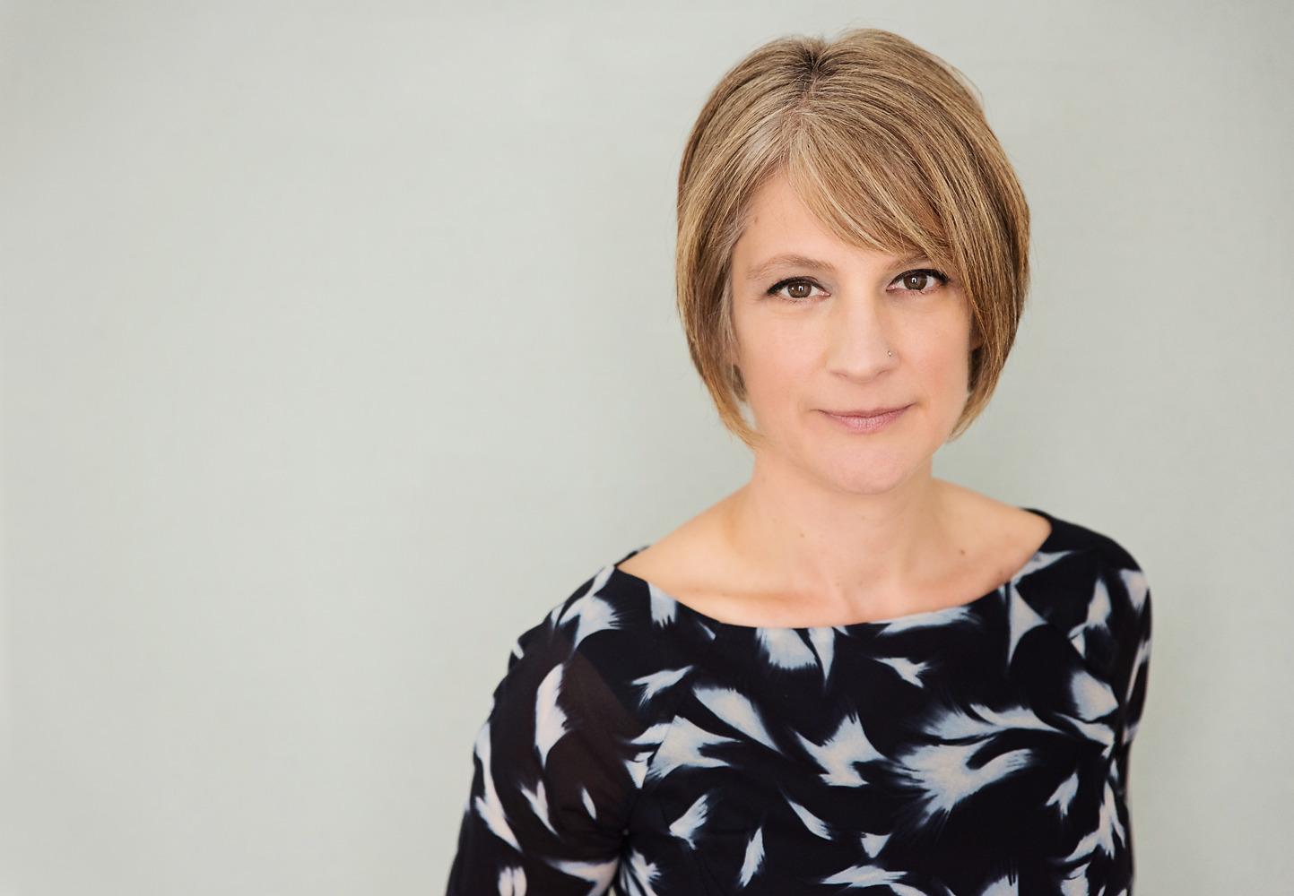 Amazon.co.uk: Stephanie Chivers: books, biography, latest update