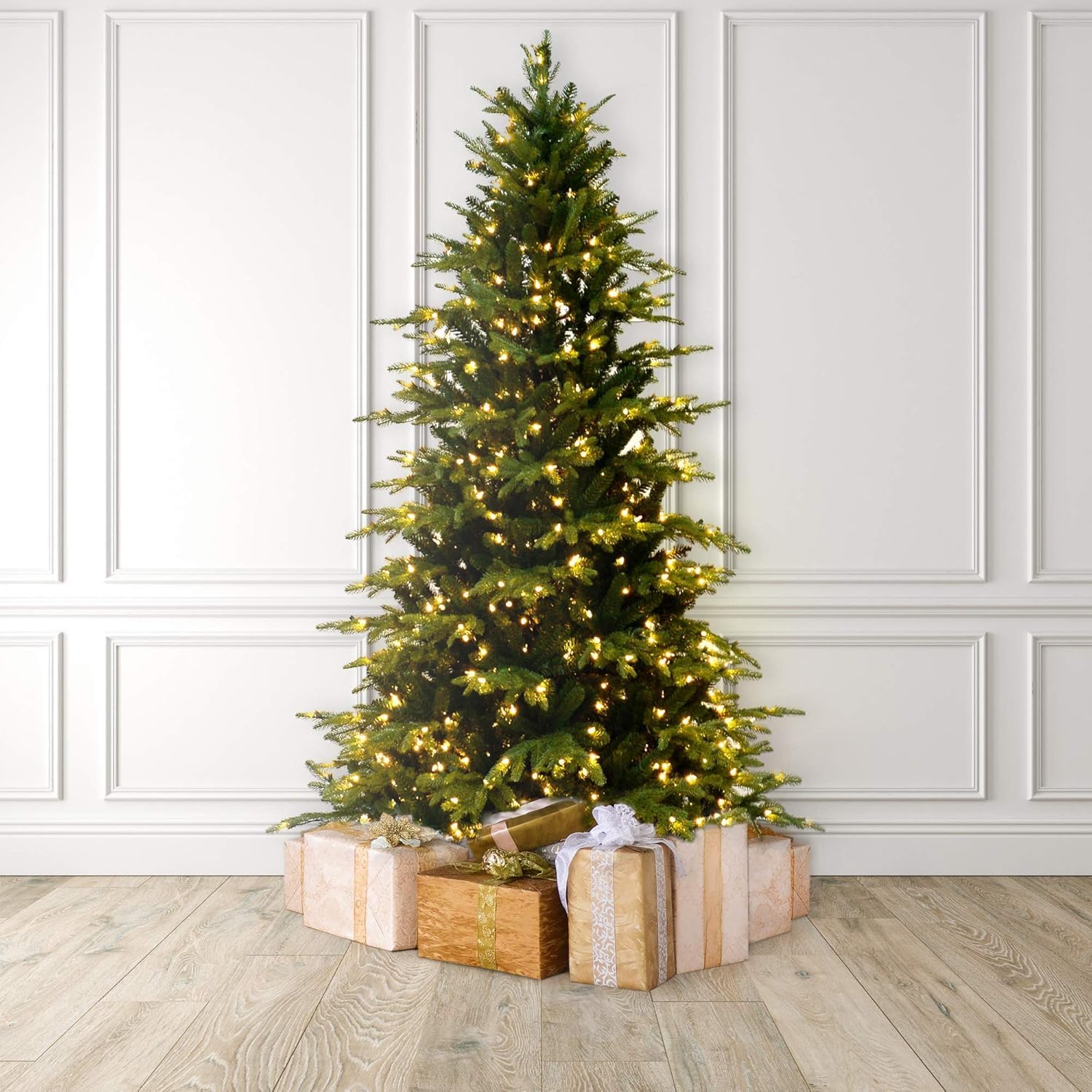 Amazon.com: Martha Stewart 7.5 Ft Natural Pine Prelit Christmas Tree ...