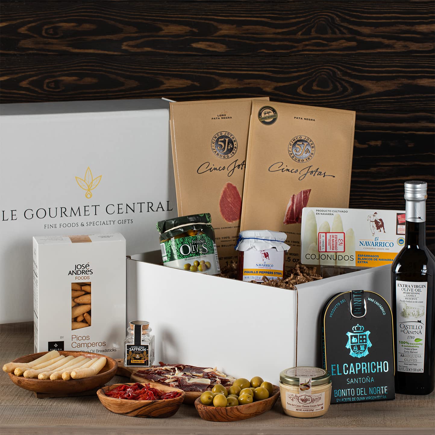 Amazon.com: Le Gourmet Central Taste of Spain Gift Basket Box – 10 PCS ...