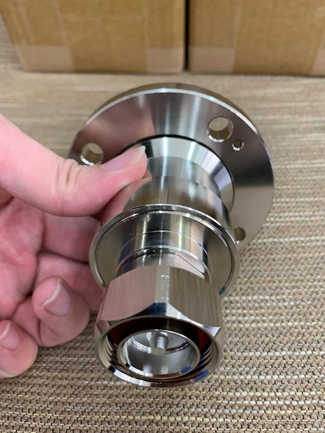 HUAWELL Flange Panel 1-5/8 EIA to DIN 7/16 Male Connector : Amazon.ca ...