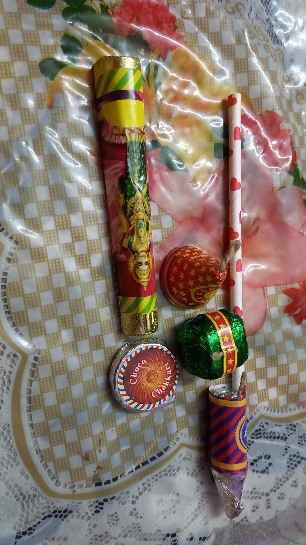 Frostick Diwali Hamper Set | Combo Of Chocolates With Handmade Diya and ...