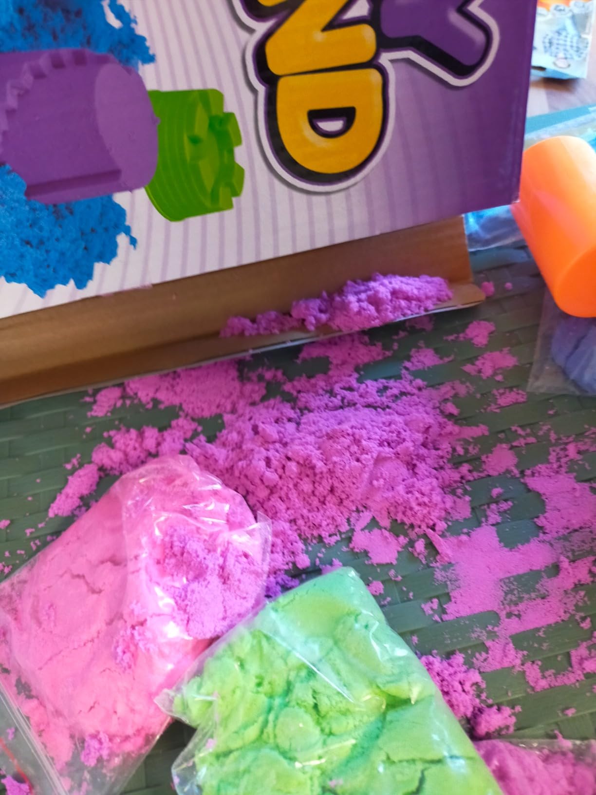 Ram© Kids Magic Sand Quick Sand Play Sand With Castle Moulds : Amazon ...