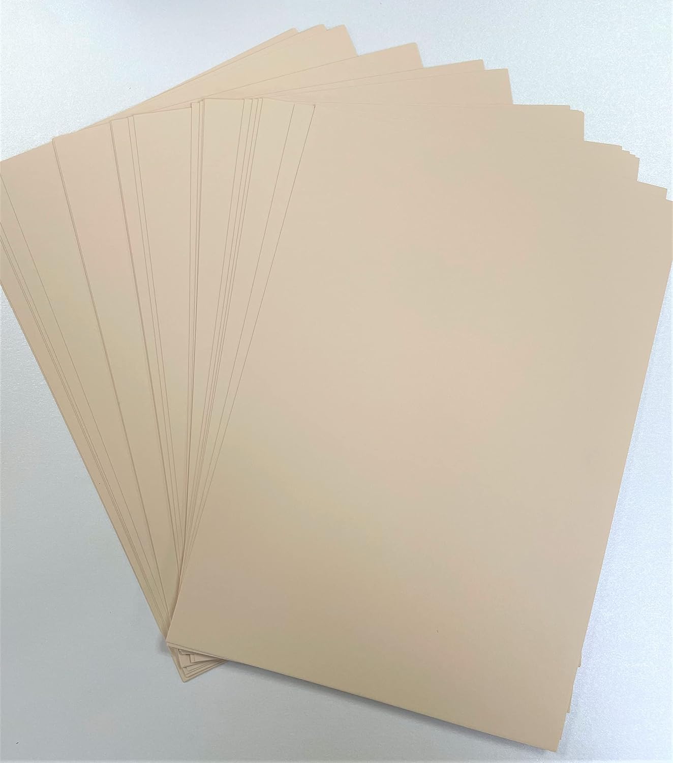 DALTON MANOR A4 Light Buff Card 250GSM - 25 Sheet Pack : Amazon.co.uk ...