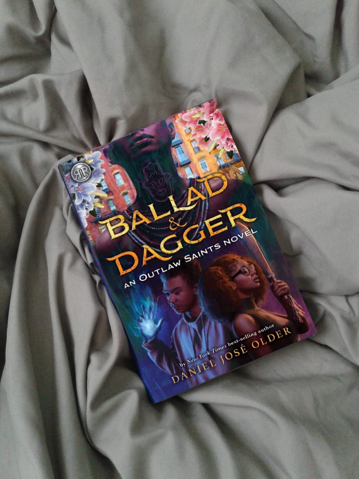 Amazon.com: Rick Riordan Presents: Ballad & Dagger (Outlaw Saints, 1 ...