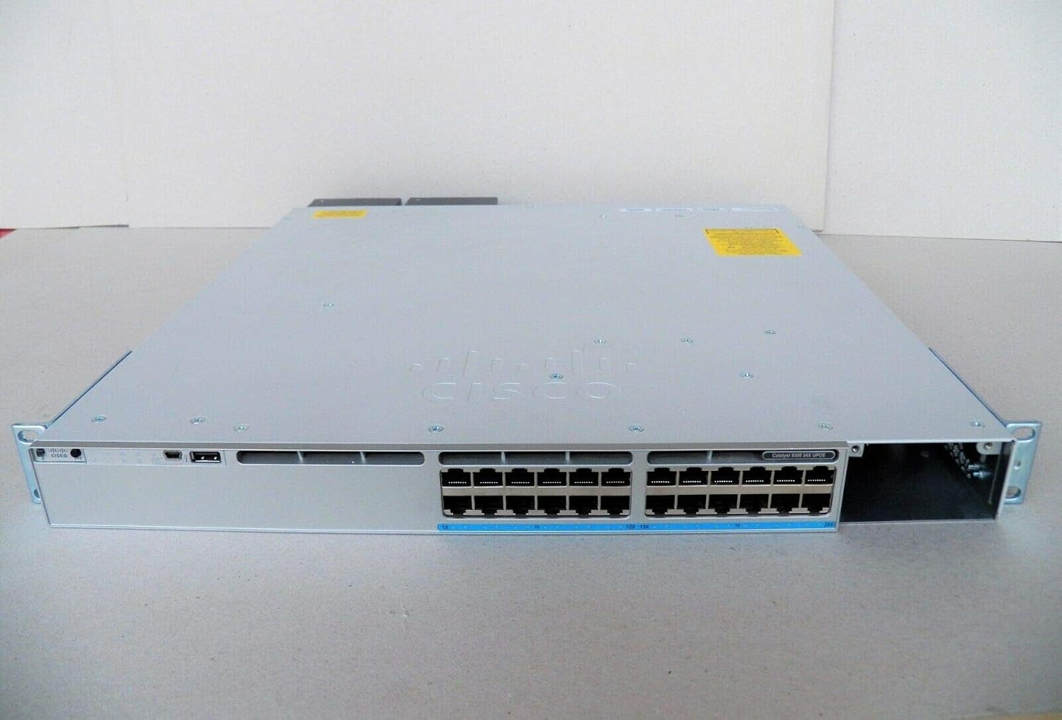 Amazon.com: Cisco Catalyst C9300-24UX Ethernet Switch : Everything Else