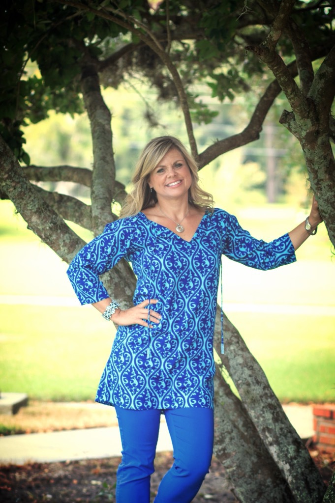 Amazon.com: Amanda Williams: books, biography, latest update