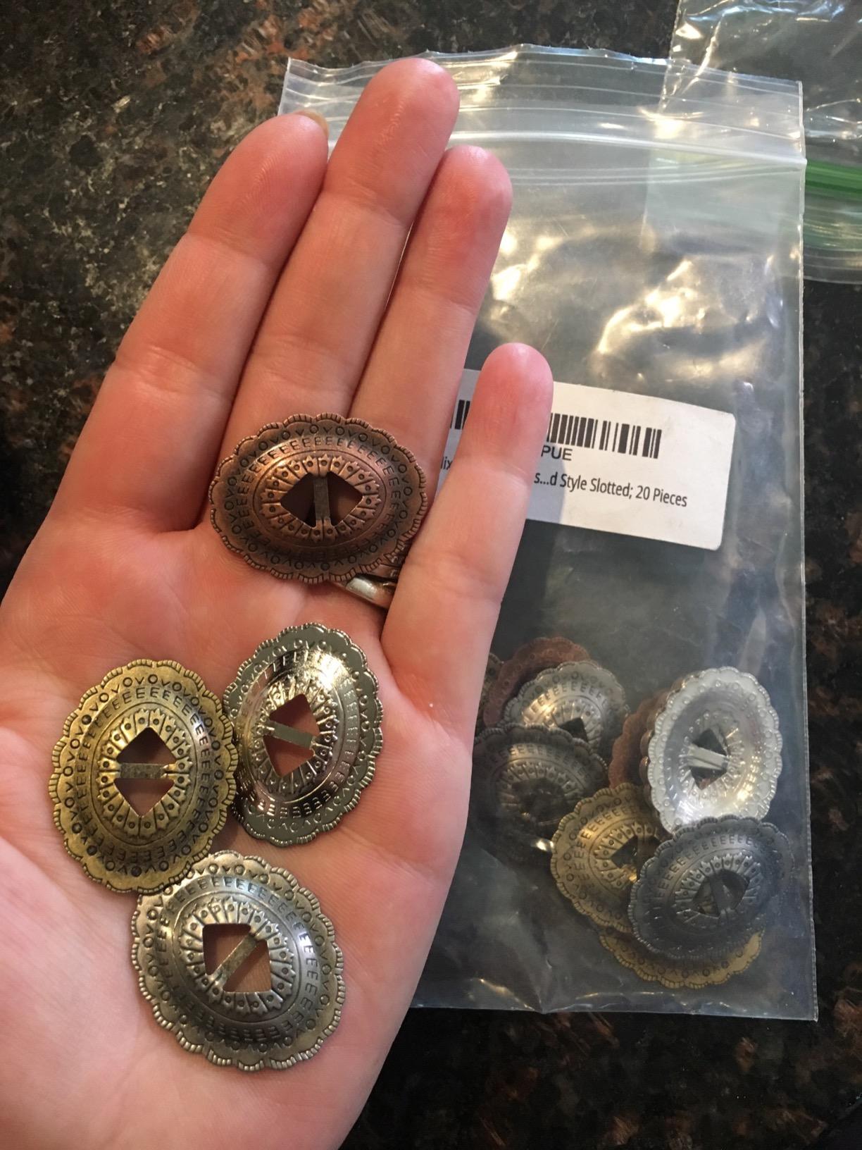 Amazon.com: Conchos Mixed Finishes Western 1 1/4" Oval; Scalloped Style ...