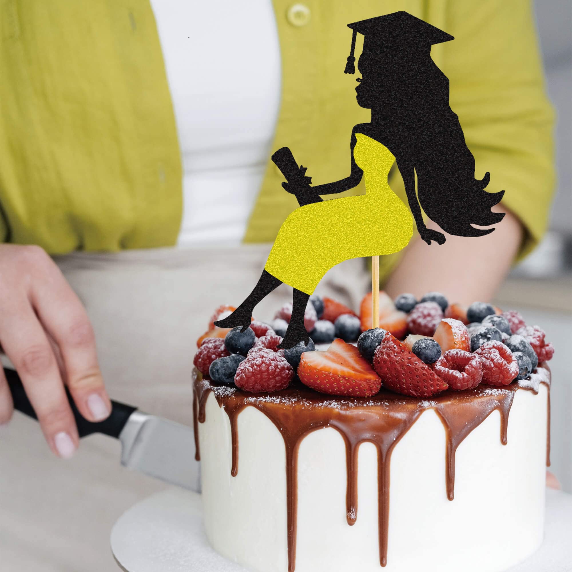 Snapklik.com : Graduation Cake Topper 2022, Black And Gold Glitter ...