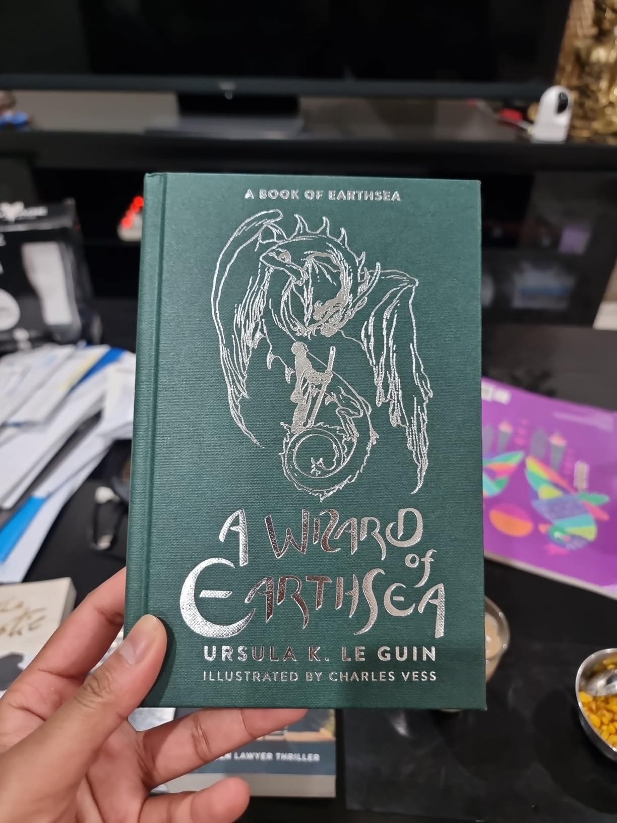 A Wizard of Earthsea: The First Book of Earthsea (The Earthsea Quartet ...