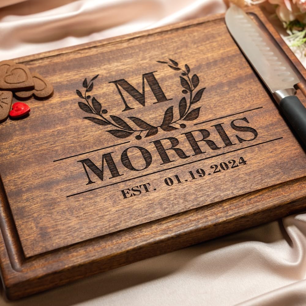 Amazon.com: Personalized Chopping Block Custom Engraved Laurel Initial ...
