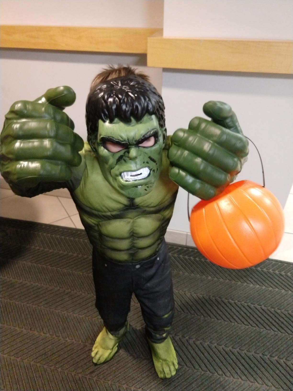 Amazon.com: Avengers Marvel Gamma Grip Hulk Fists , Green : Toys & Games