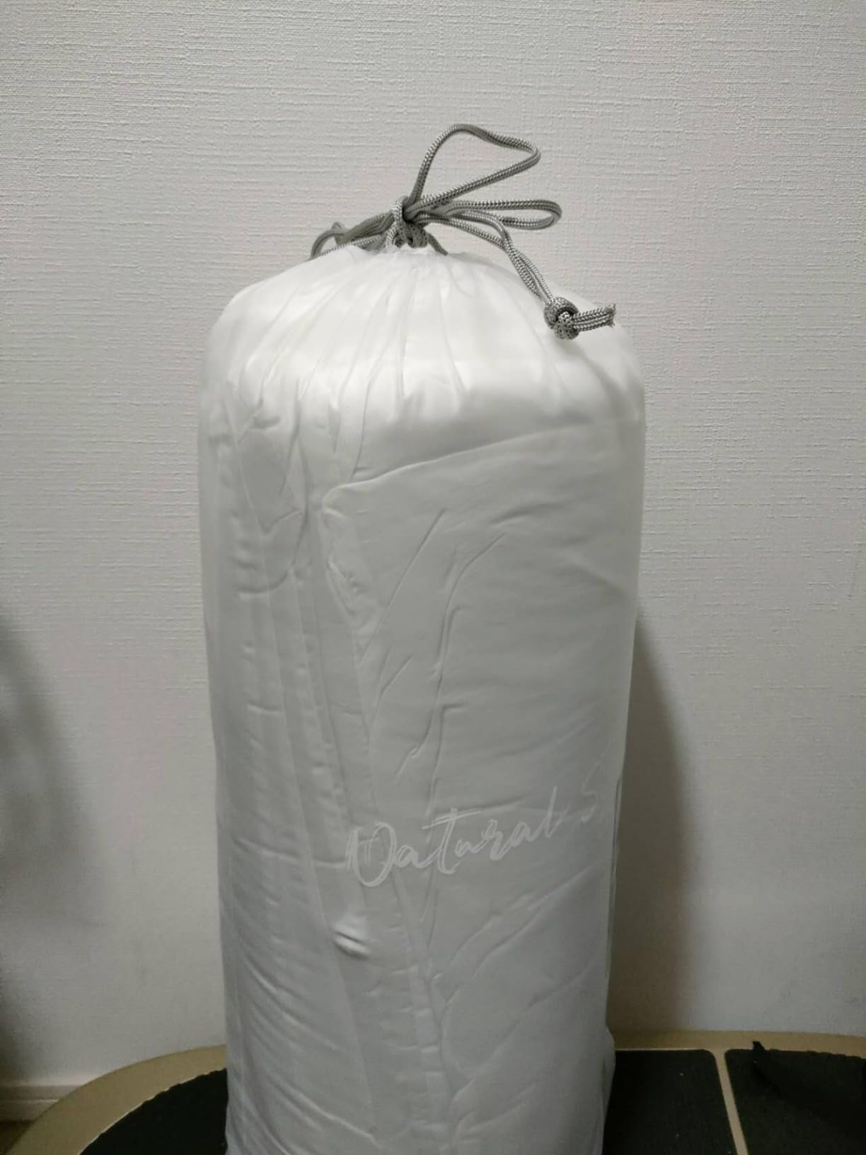 Amazon｜Atokazo 掛け布団 シングル 春夏 合掛け布団 【ほどよい温もり】 帝人中綿 抗菌防臭 軽量 ふんわり ほこりが出にくい 通気 丸洗いOK 肌掛け布団 掛け布団 ホワイト ...