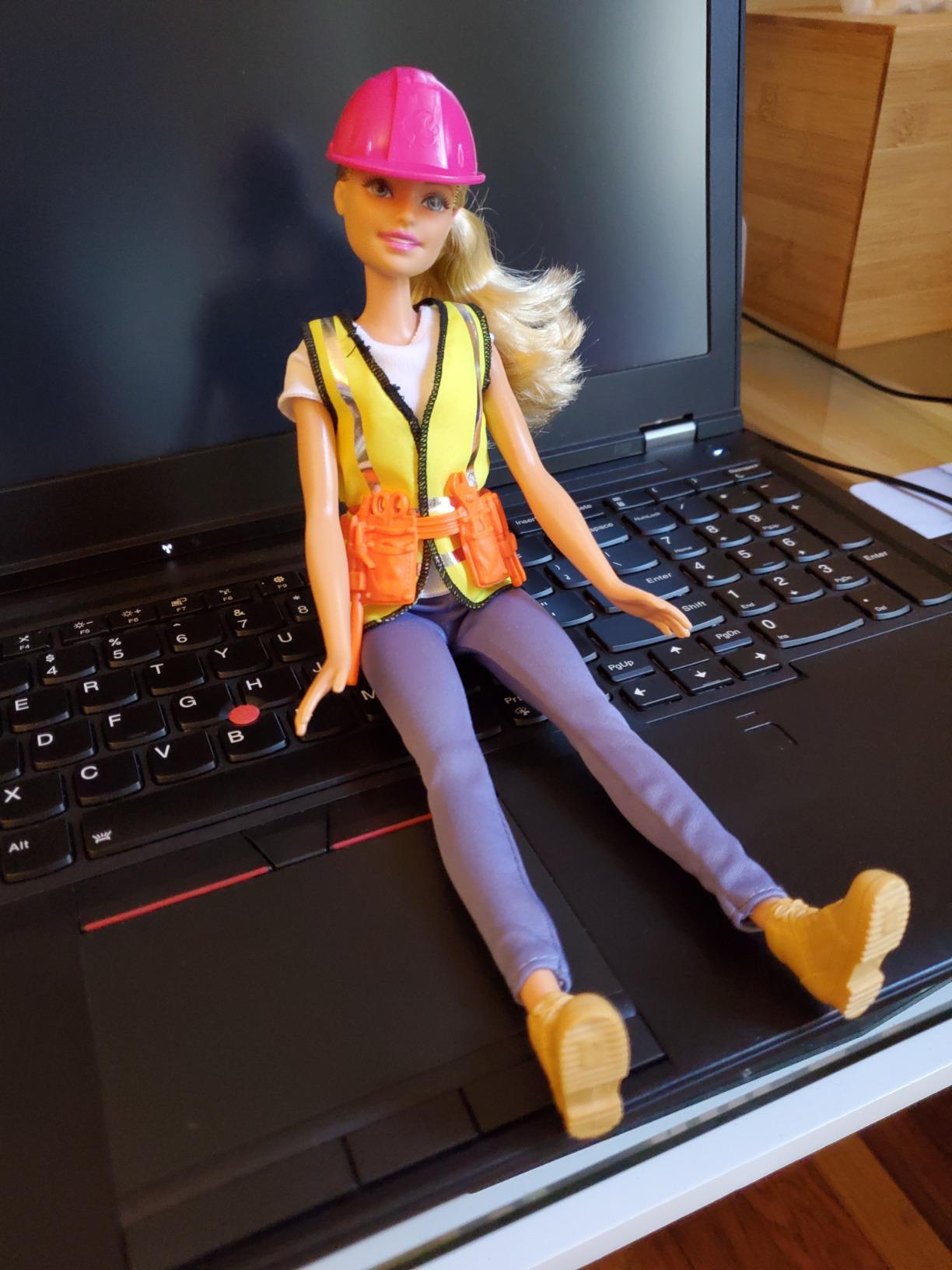 Amazon.com: Barbie Builder 1 Playset : Toys & Games