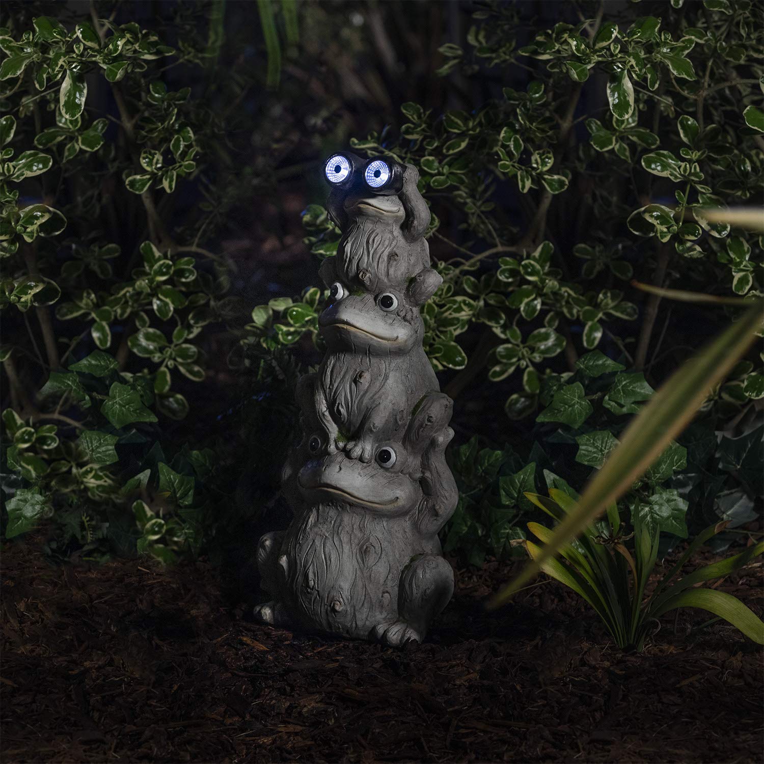 Alpine Corporation QWR848SLR Solar Three Stack Frogs Statue w/LED Light ...