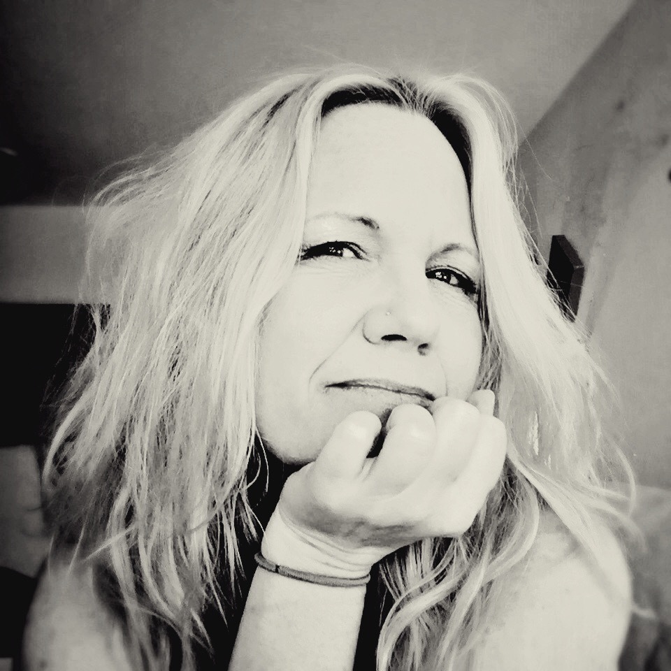 Amazon.com: Erin Barrett: books, biography, latest update