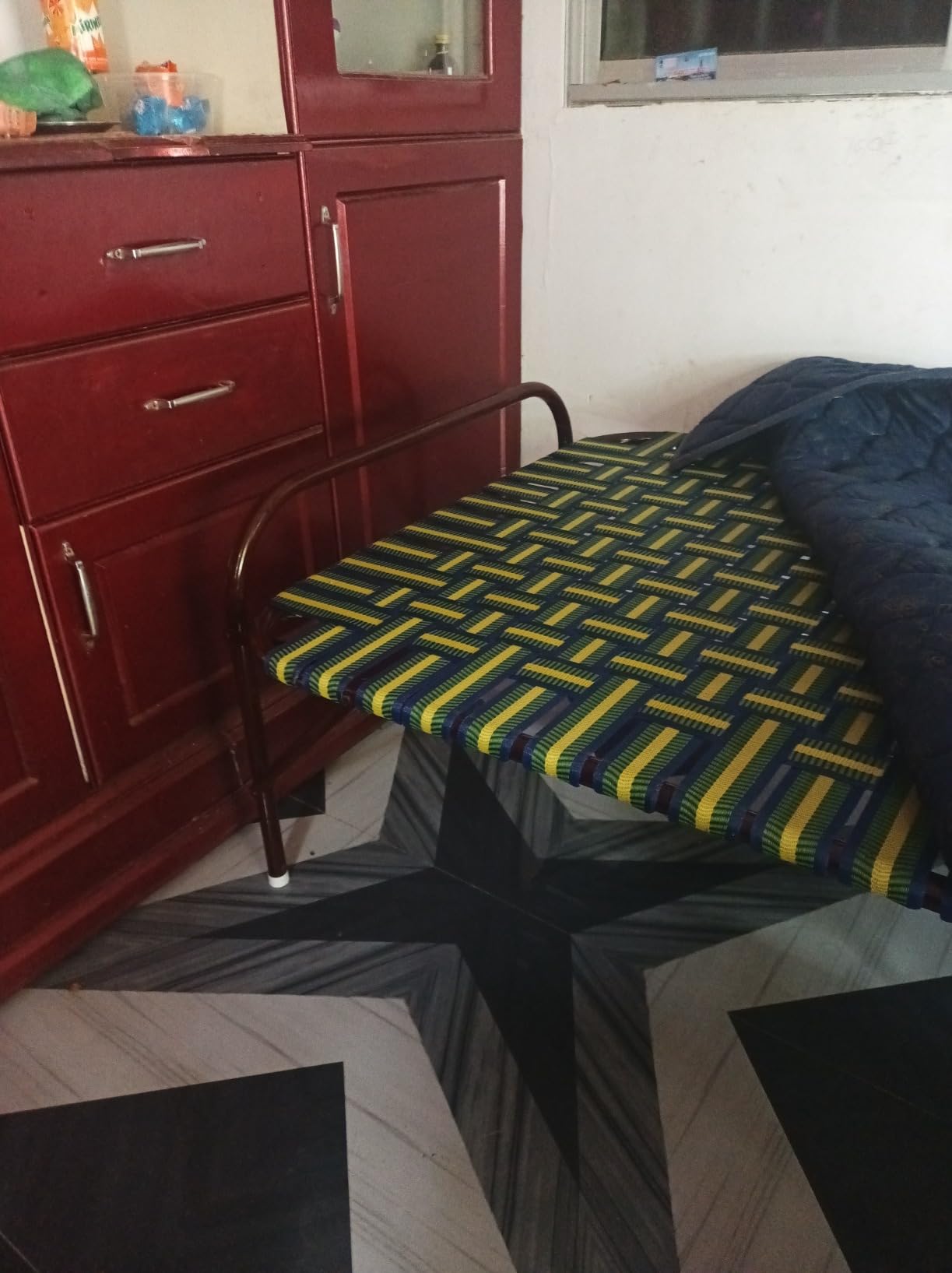 Malik Portable Metal Single Iron Folding Bed Collapsible Bed Guest Bed ...