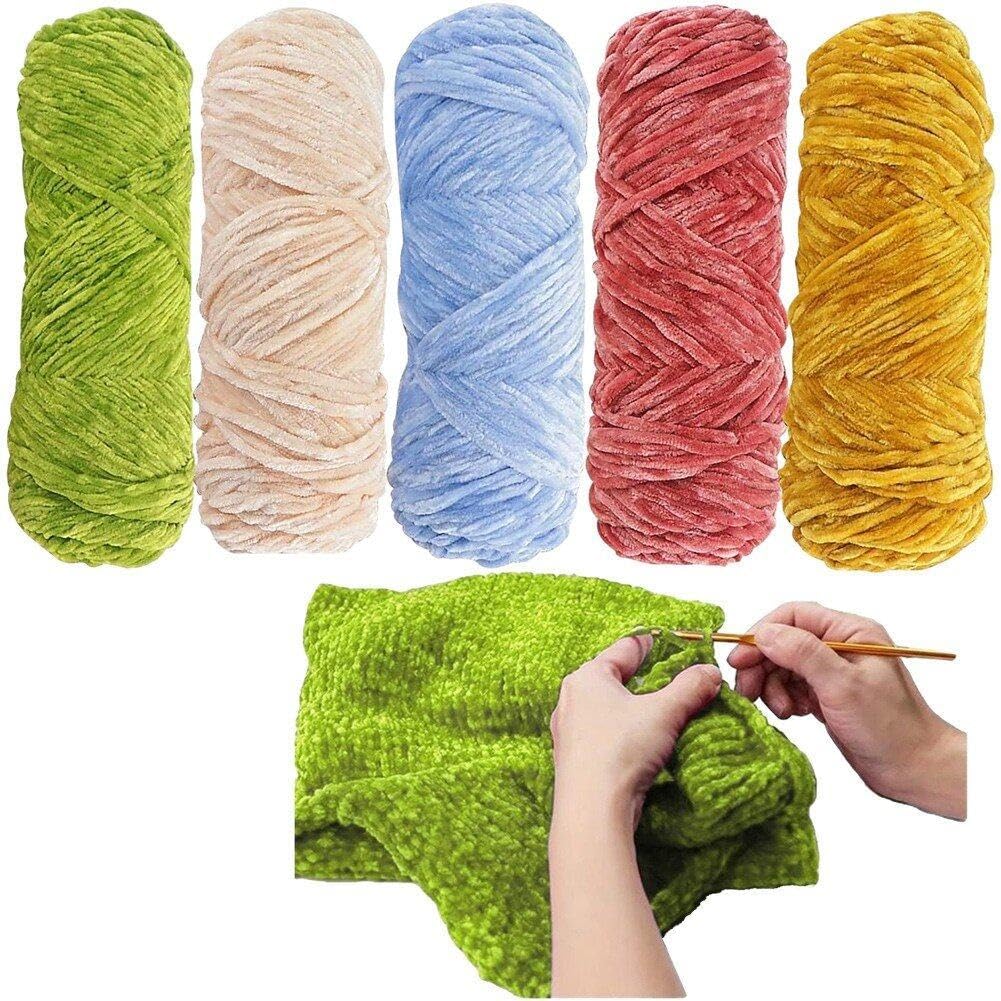 ilauke Fluffy Yarn 12x50g, Fluffy Wool for Knitting, Flutterby Chunky ...