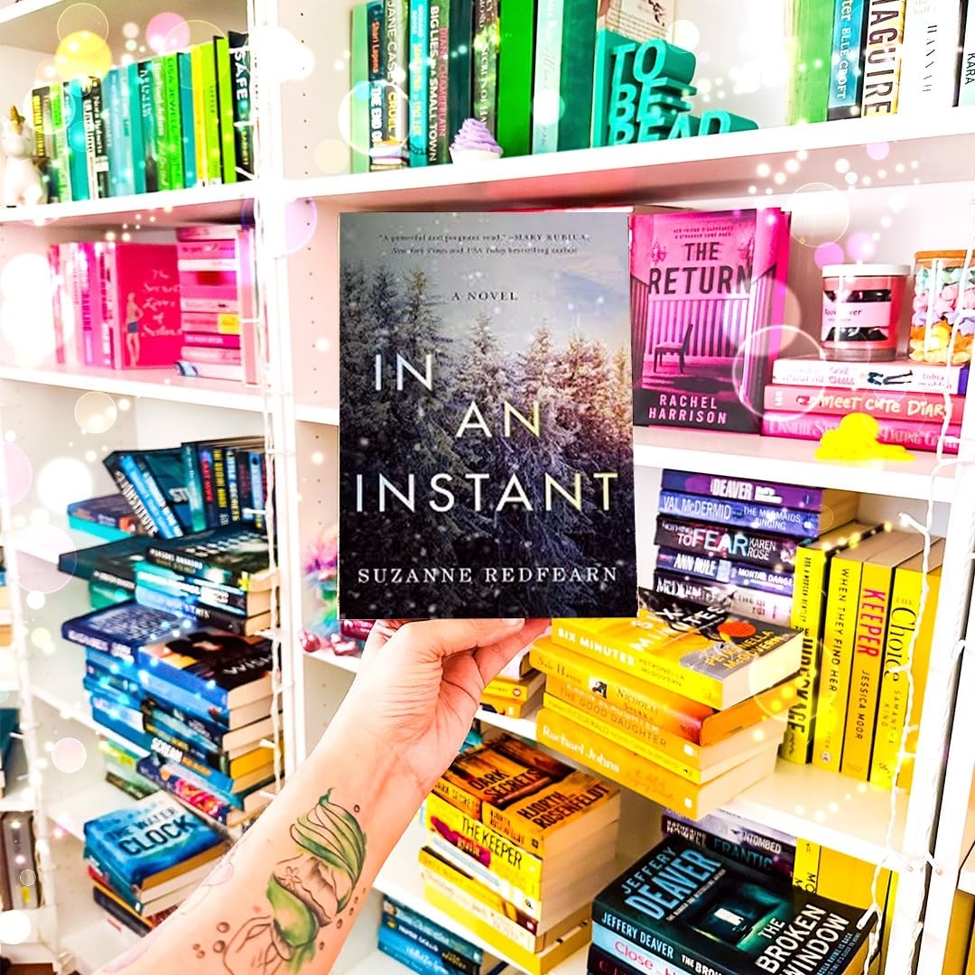 In an Instant eBook : Redfearn, Suzanne: Amazon.com.au: Kindle Store