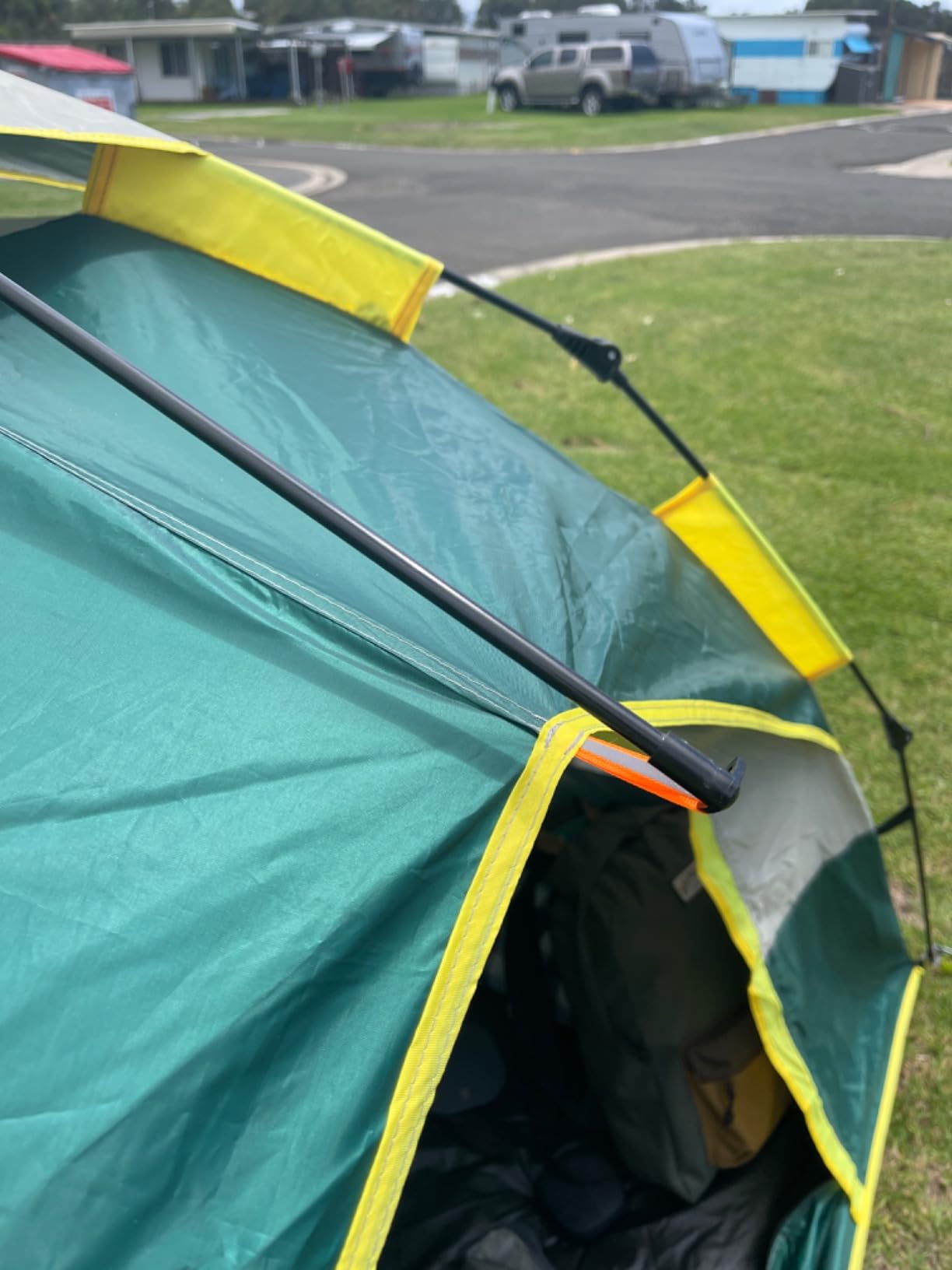 OGL 4 Man Beach Tent Shelter Camping Pop Up Instant Dome Family Shade ...