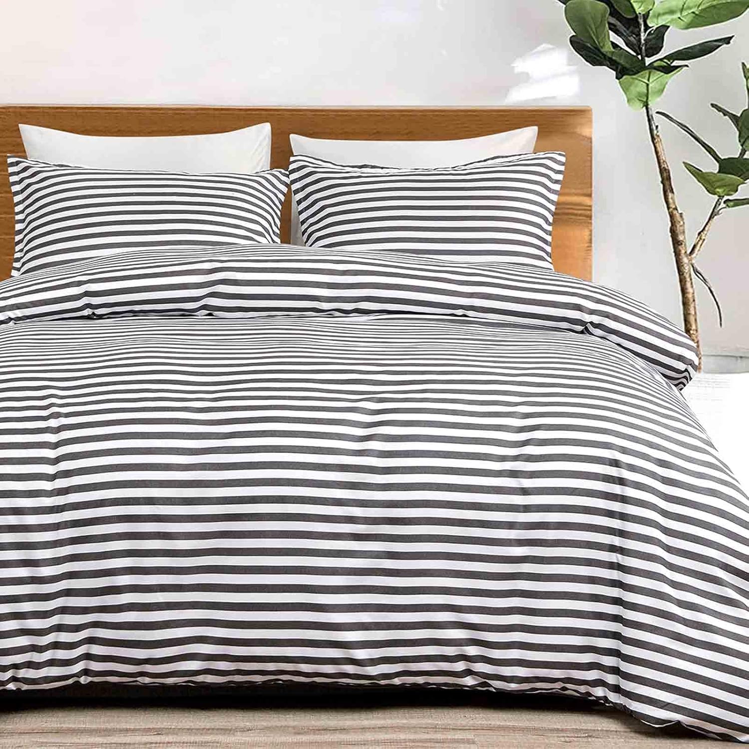 Amazon.com: Nanko White and Grey Striped Full Size Comforter Set, Print ...