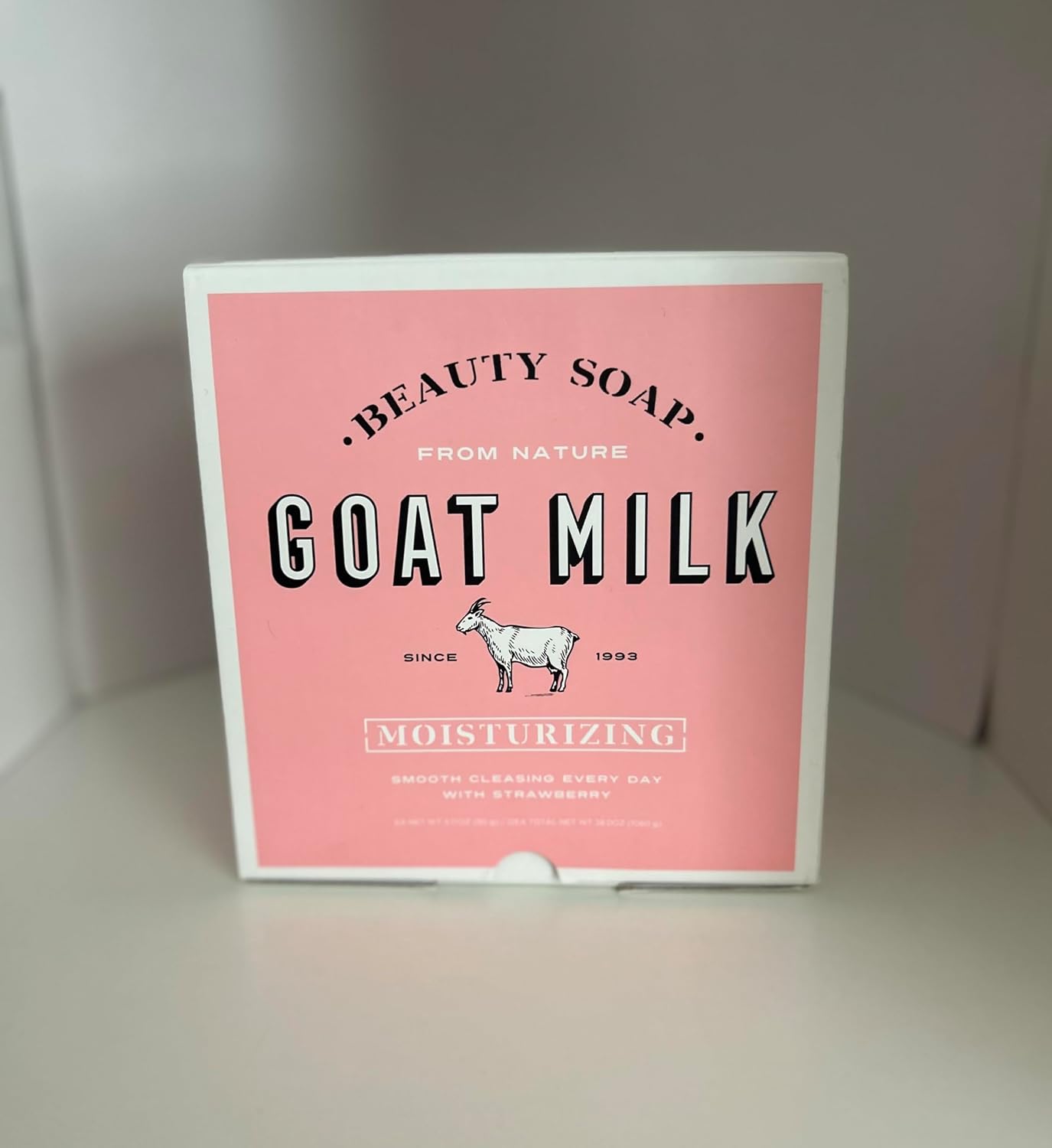 Amazon.com : Goat Milk Beauty Soap Moisturizing Strawberry Soap Bar Set ...