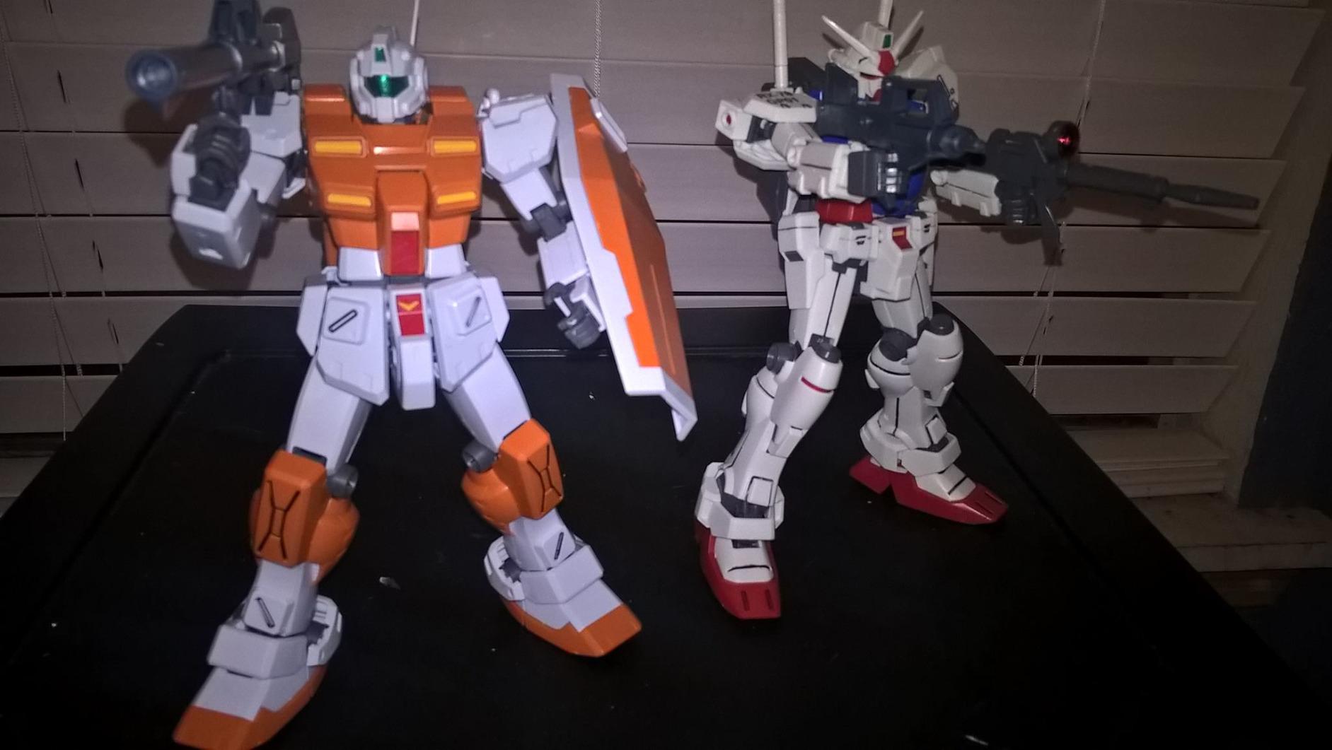 Amazon.com: MG 1/100 RGM－79 Powered GM : Toys & Games