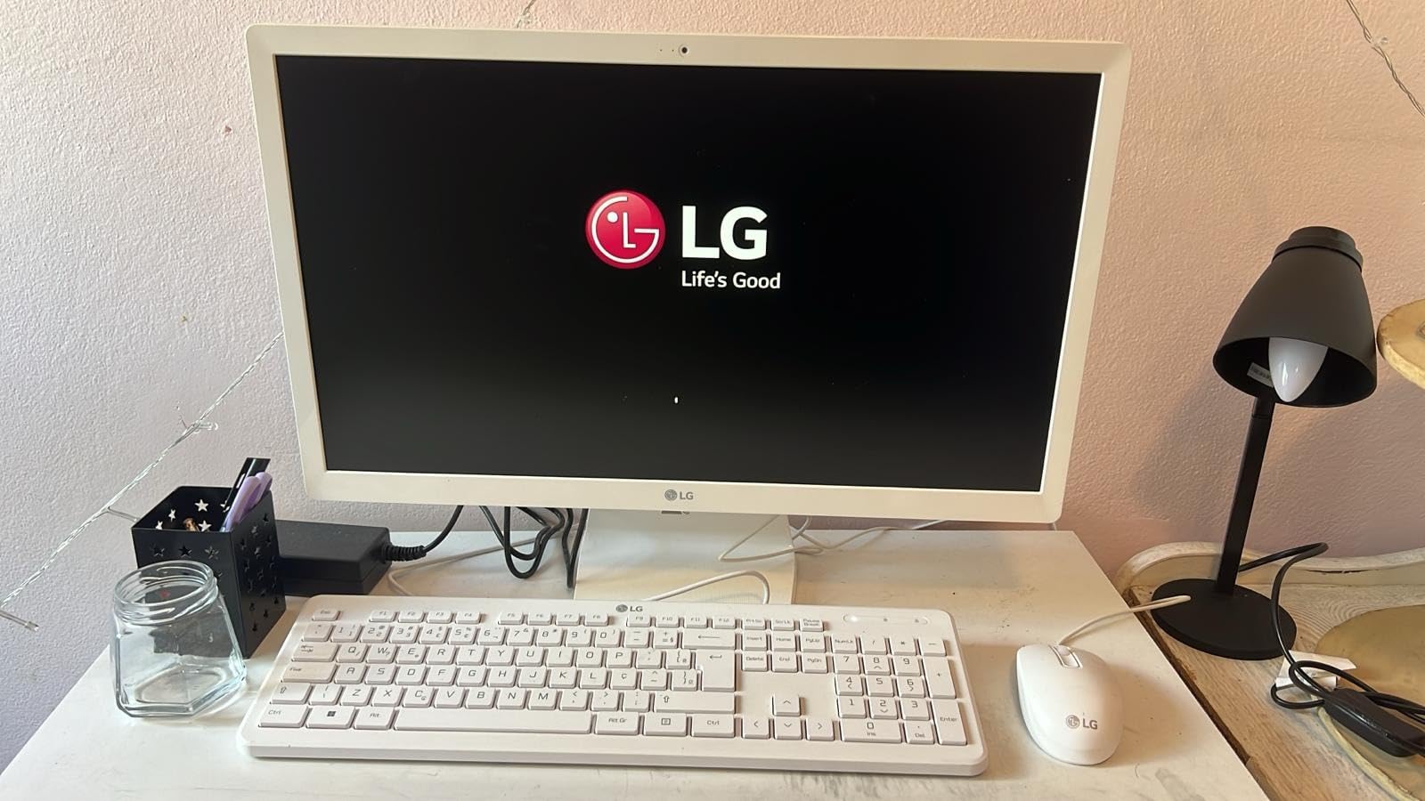 ALL IN ONE LG WINDOWS 11 HOME CELERON, 4GB, 500GB DE HD 22V280-L.BY42P2 | Amazon.com.br