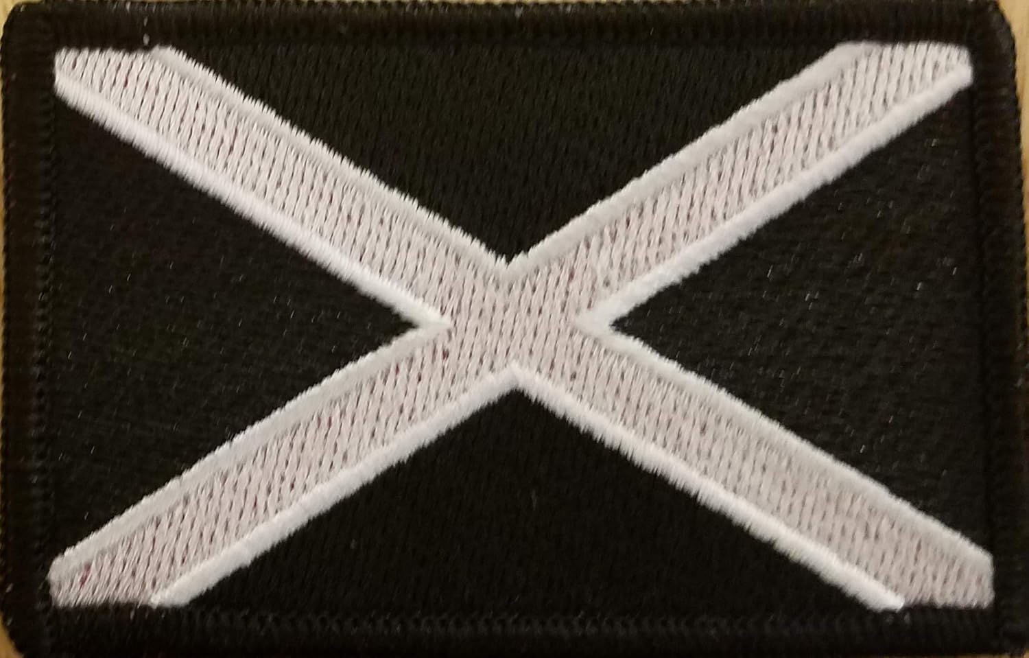 Amazon.com: The Scotland Flag Embroidered Patch Iron-On White & Black ...