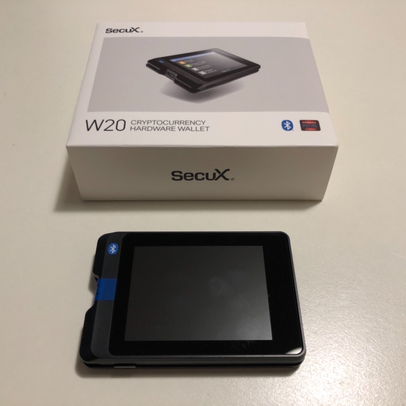 Amazon.co.jp: SecuX W20 仮想通貨ハードウェアウォレット - Bluetooth対応 - タッチパネル - ビットコイン ...