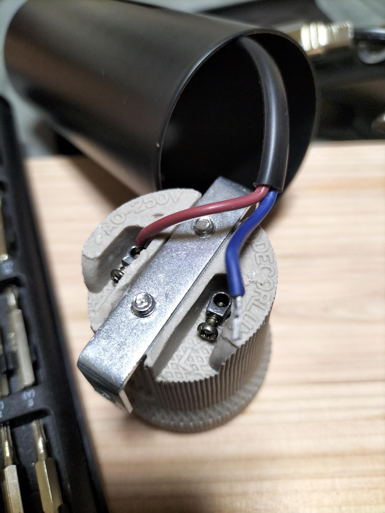 Amazon | 植物育成ライトソケット 植物育成用ランプソケット クリップライト E26 電球ソケット クリップソケット Max100W E26/E27口金 100-220V 簡単に設置可能 ...